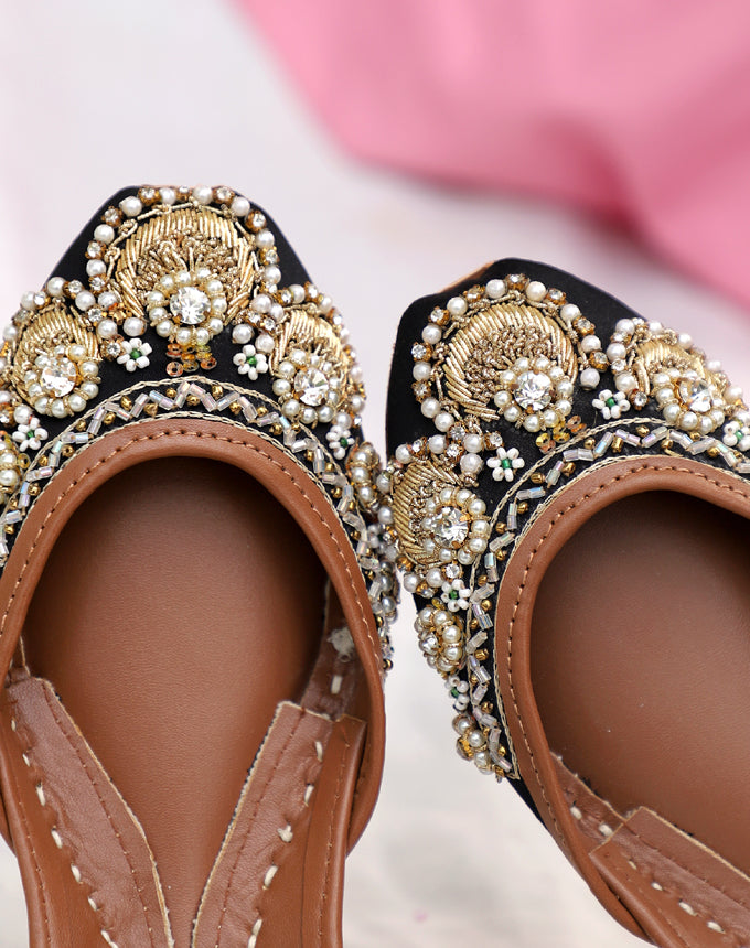 Khussa – Mojari by Shalimar Shoes