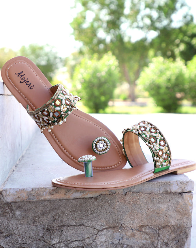 Kolhapuri – Mojari by Shalimar Shoes